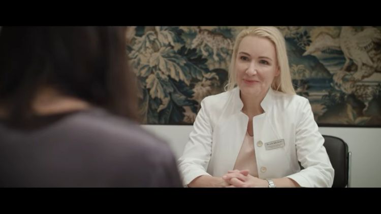 Bruststraffung (Mastopexie) | Info- und Fachportal Estheticon.de